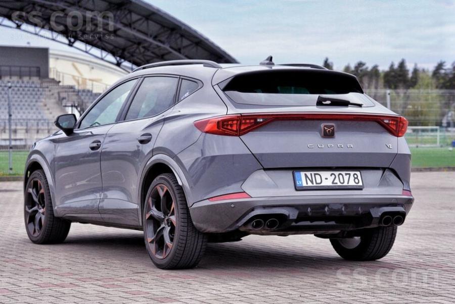 Pelēks Cupra Formentor 2022 Rīga, ar dzinēja tilpumu 2.00 L un nobraukumu 45 tūkst. km par 27300 €, foto 7 vietnē AUTOMOTO.COM.LV