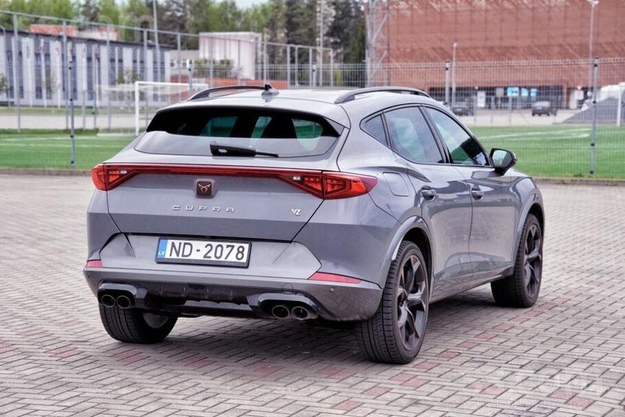 Pelēks Cupra Formentor 2022 Rīga, ar dzinēja tilpumu 2.00 L un nobraukumu 45 tūkst. km par 27300 €, foto 8 vietnē AUTOMOTO.COM.LV
