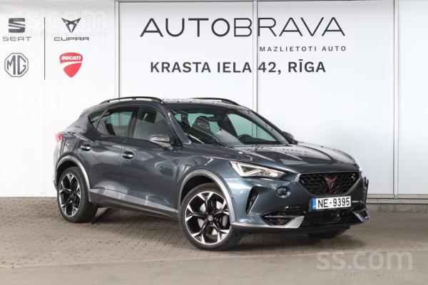 Серый Cupra Formentor 2022 в Рига, объемом двигателя 2.00 л и пробегом 33 тыс. км за 27990 €, фото 3 на AUTOMOTO.COM.LV