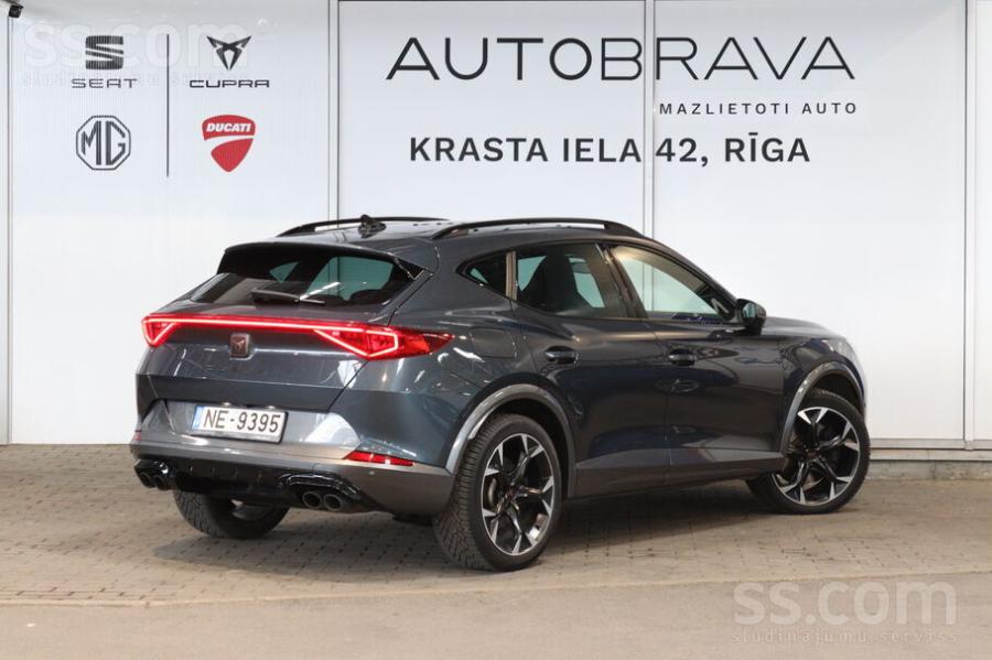 Pelēks Cupra Formentor 2022 Rīga, ar dzinēja tilpumu 2.00 L un nobraukumu 33 tūkst. km par 27990 €, foto 7 vietnē AUTOMOTO.COM.LV