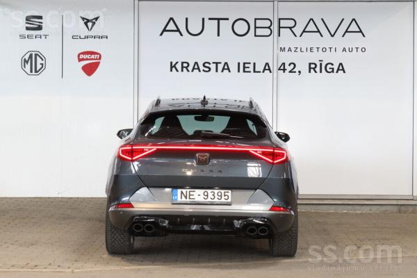 Серый Cupra Formentor 2022 в Рига, объемом двигателя 2.00 л и пробегом 33 тыс. км за 27990 €, фото 7 на AUTOMOTO.COM.LV