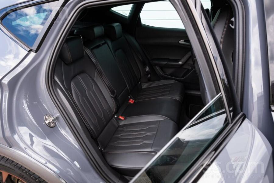Pelēks Cupra Formentor 2022 Rīga, ar dzinēja tilpumu 2.00 L un nobraukumu 45 tūkst. km par 26950 €, foto 8 vietnē AUTOMOTO.COM.LV