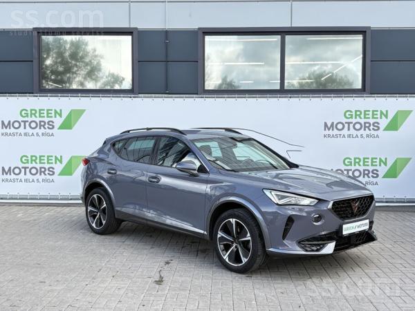 Серый Cupra Formentor 2022 в Рига, объемом двигателя 1.50 л и пробегом 40 тыс. км за 22900 €, фото 2 на AUTOMOTO.COM.LV