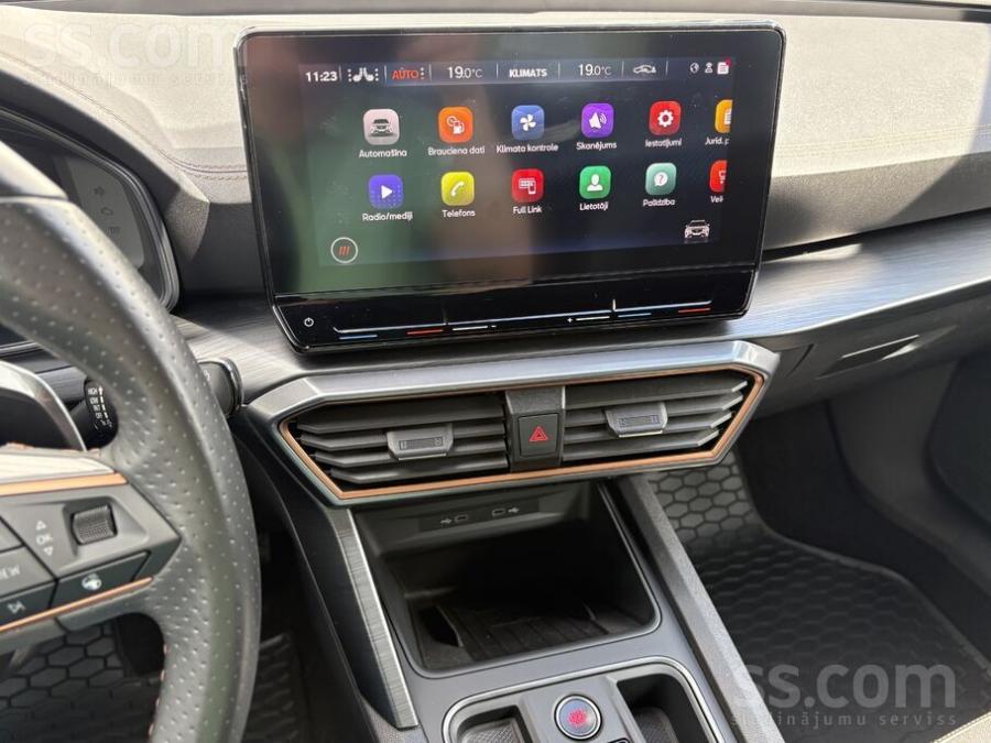 Pelēks Cupra Formentor 2022 Rīga, ar dzinēja tilpumu 1.50 L un nobraukumu 40 tūkst. km par 22900 €, foto 18 vietnē AUTOMOTO.COM.LV