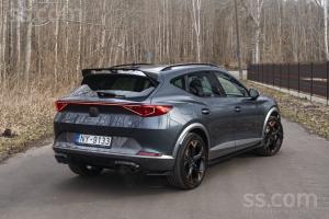 Grey Cupra Formentor 2022 in Riga, with an engine capacity of 2.00 L and mileage of 45 thousand km for 29200 €, photo 3 on AUTOMOTO.COM.LV