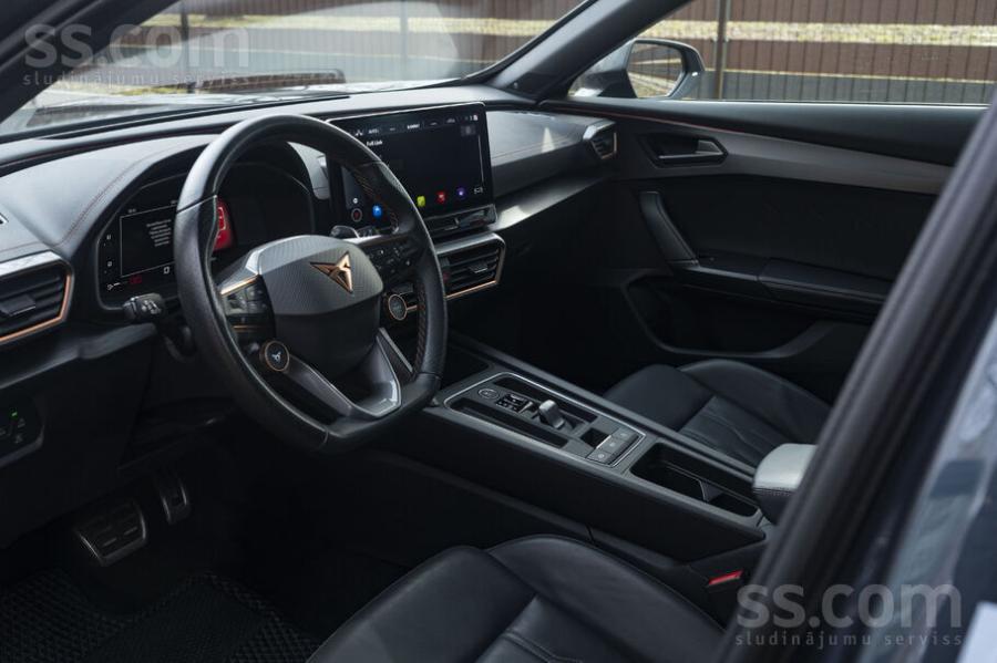 Grey Cupra Formentor 2022 in Riga, with an engine capacity of 2.00 L and mileage of 45 thousand km for 29200 €, photo 9 on AUTOMOTO.COM.LV