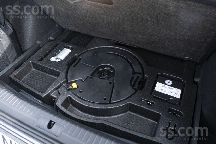 Серый Cupra Formentor 2022 в Рига, объемом двигателя 2.00 л и пробегом 45 тыс. км за 29200 €, фото 21 на AUTOMOTO.COM.LV