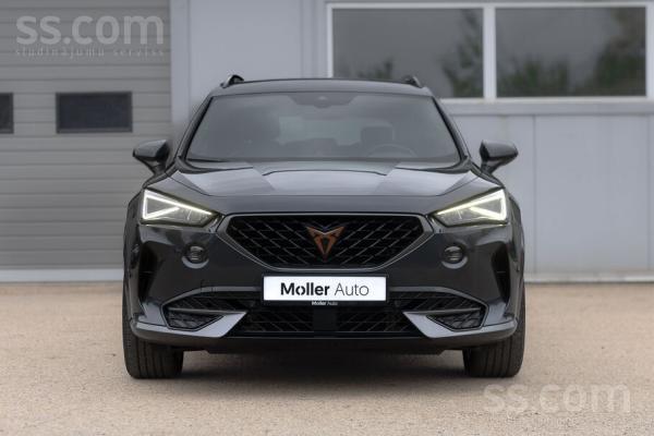 Pelēks Cupra Formentor 2022 Jelgava, ar dzinēja tilpumu 1.40 L un nobraukumu 67 tūkst. km par 24750 €, foto 3 vietnē AUTOMOTO.COM.LV