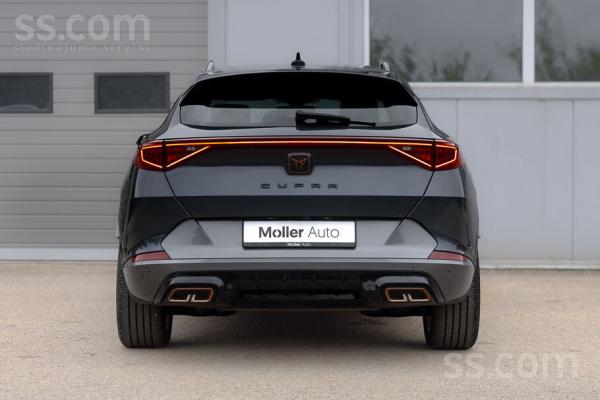 Pelēks Cupra Formentor 2022 Jelgava, ar dzinēja tilpumu 1.40 L un nobraukumu 67 tūkst. km par 24750 €, foto 4 vietnē AUTOMOTO.COM.LV