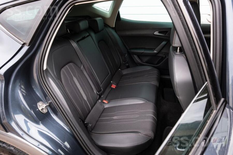 Grey Cupra Formentor 2022 in Riga, with an engine capacity of 1.40 L and mileage of 70 thousand km for 24950 €, photo 8 on AUTOMOTO.COM.LV