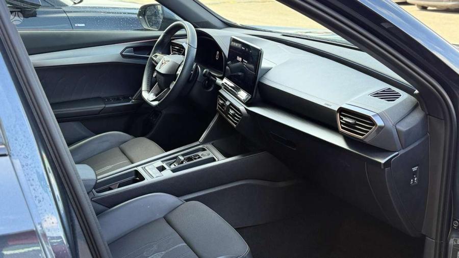 Pelēks Cupra Formentor 2022 Viļņa, ar dzinēja tilpumu 1.40 L un nobraukumu 48 tūkst. km par 25777 €, foto 17 vietnē AUTOMOTO.COM.LV