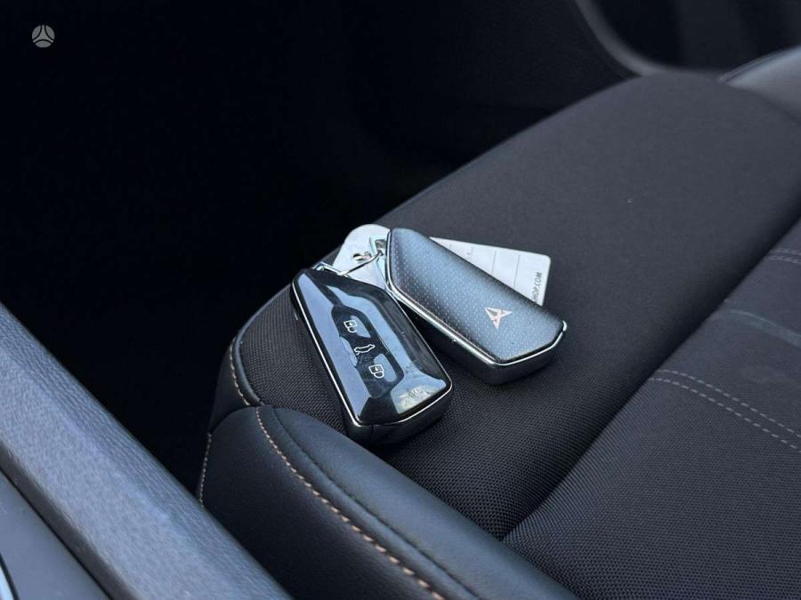 Pelēks Cupra Formentor 2022 Viļņa, ar dzinēja tilpumu 1.40 L un nobraukumu 48 tūkst. km par 25777 €, foto 30 vietnē AUTOMOTO.COM.LV