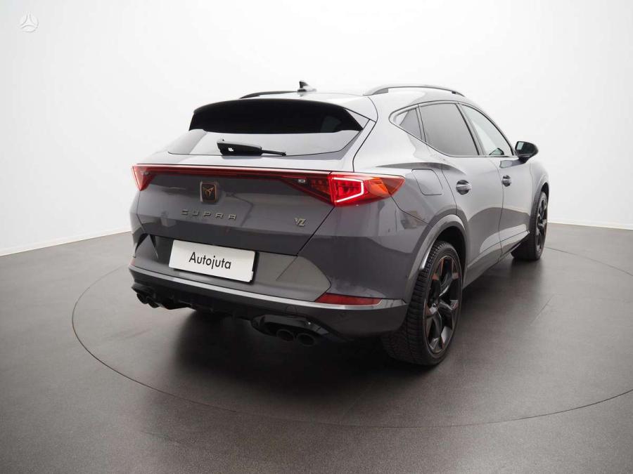 Pelēks Cupra Formentor 2022 Viļņa, ar dzinēja tilpumu 1.98 L un nobraukumu 103 tūkst. km par 25500 €, foto 5 vietnē AUTOMOTO.COM.LV