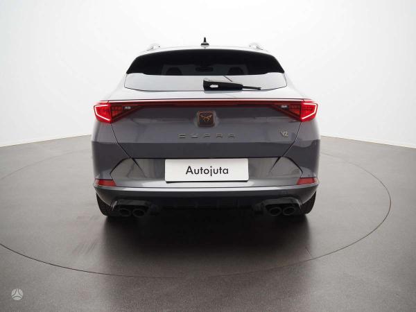 Pelēks Cupra Formentor 2022 Viļņa, ar dzinēja tilpumu 1.98 L un nobraukumu 103 tūkst. km par 25500 €, foto 5 vietnē AUTOMOTO.COM.LV