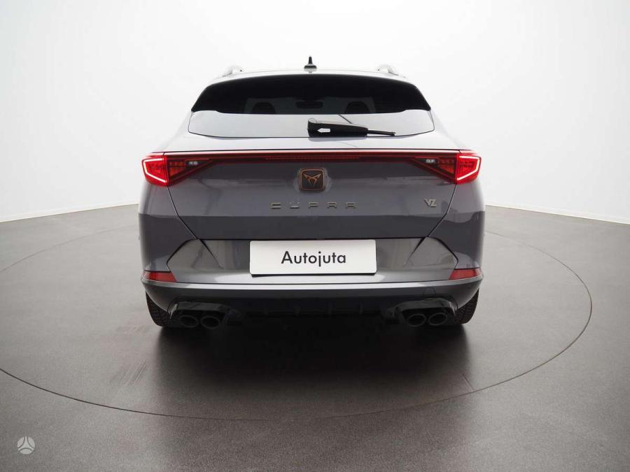 Pelēks Cupra Formentor 2022 Viļņa, ar dzinēja tilpumu 1.98 L un nobraukumu 103 tūkst. km par 25500 €, foto 6 vietnē AUTOMOTO.COM.LV