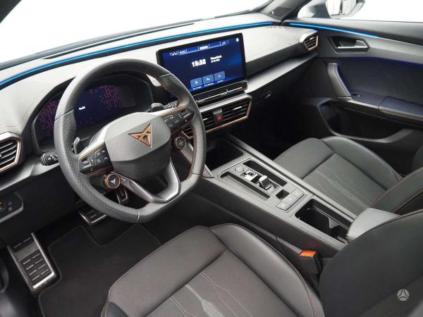 Pelēks Cupra Formentor 2022 Viļņa, ar dzinēja tilpumu 1.98 L un nobraukumu 103 tūkst. km par 25500 €, foto 9 vietnē AUTOMOTO.COM.LV