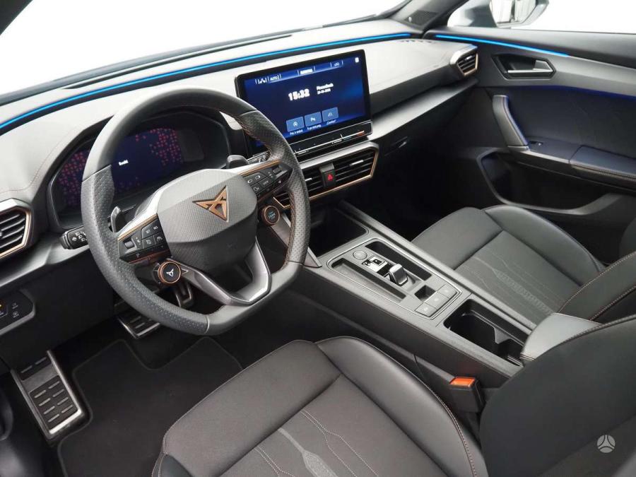 Pelēks Cupra Formentor 2022 Viļņa, ar dzinēja tilpumu 1.98 L un nobraukumu 103 tūkst. km par 25500 €, foto 10 vietnē AUTOMOTO.COM.LV