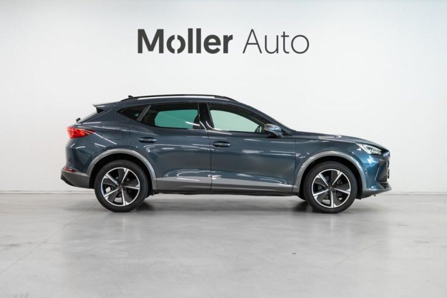 Pelēks Cupra Formentor 2022 Viļņa, ar dzinēja tilpumu 1.50 L un nobraukumu 89 tūkst. km par 23900 €, foto 5 vietnē AUTOMOTO.COM.LV
