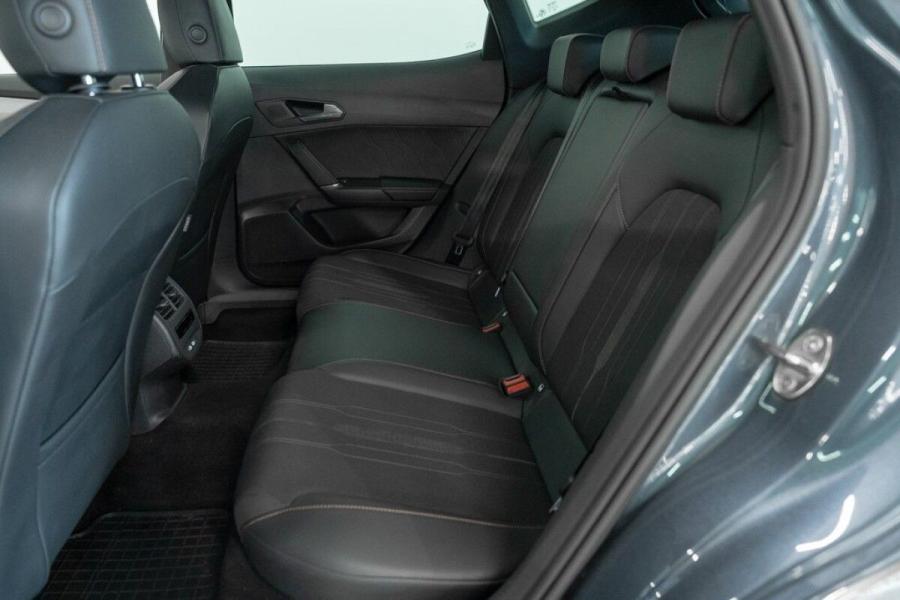 Pelēks Cupra Formentor 2022 Viļņa, ar dzinēja tilpumu 1.50 L un nobraukumu 89 tūkst. km par 23900 €, foto 18 vietnē AUTOMOTO.COM.LV