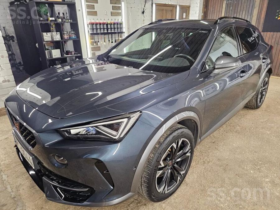 Серый Cupra Formentor 2022 в Екабпилс, объемом двигателя 1.50 л и пробегом 52 тыс. км за 23000 €, фото 3 на AUTOMOTO.COM.LV
