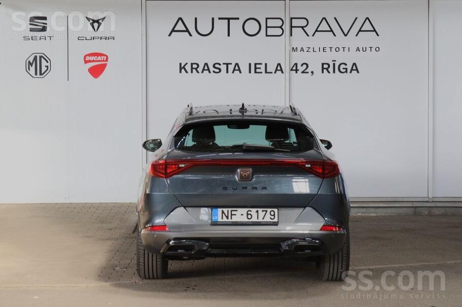 Pelēks Cupra Formentor 2022 Rīga, ar dzinēja tilpumu 1.50 L un nobraukumu 123 tūkst. km par 19990 €, foto 8 vietnē AUTOMOTO.COM.LV