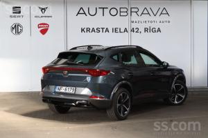 Pelēks Cupra Formentor 2022 Rīga, ar dzinēja tilpumu 1.50 L un nobraukumu 123 tūkst. km par 19990 €, foto 9 vietnē AUTOMOTO.COM.LV