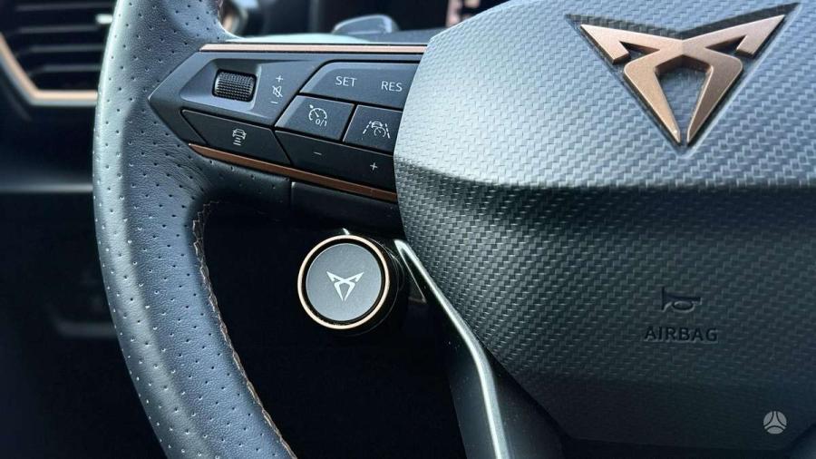 Grey Cupra Formentor 2022 in Vilnius, with an engine capacity of 1.40 L and mileage of 48 thousand km for 25777 €, photo 22 on AUTOMOTO.COM.LV