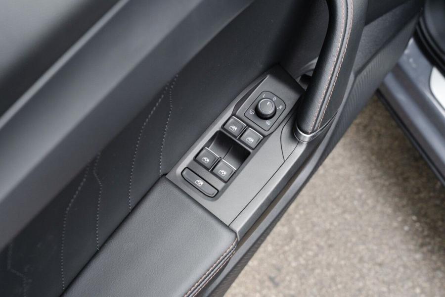 Pelēks Cupra Formentor 2022 Rīga, ar dzinēja tilpumu 1.40 L un nobraukumu 62 tūkst. km par 25500 €, foto 13 vietnē AUTOMOTO.COM.LV