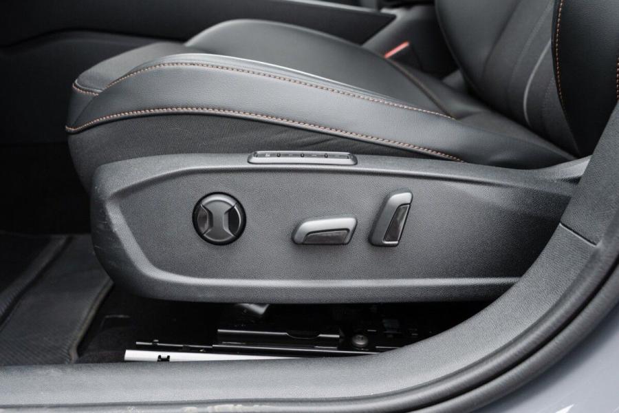 Pelēks Cupra Formentor 2022 Rīga, ar dzinēja tilpumu 1.40 L un nobraukumu 62 tūkst. km par 25500 €, foto 15 vietnē AUTOMOTO.COM.LV
