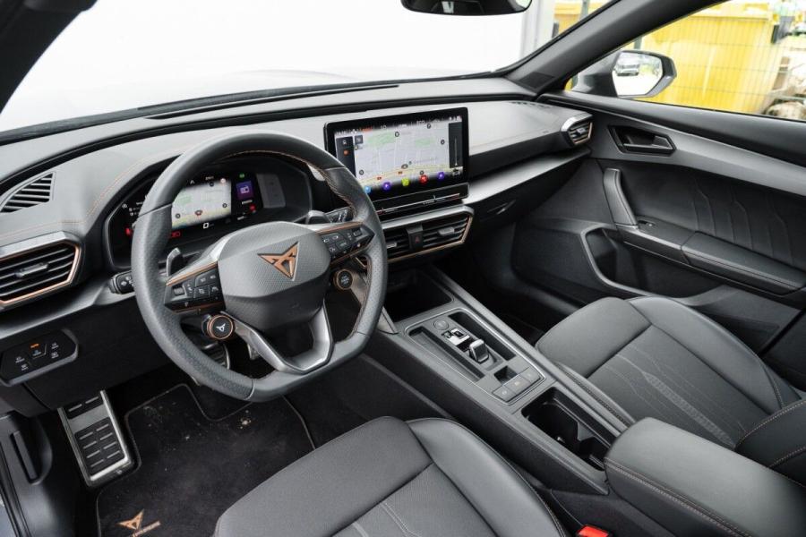 Pelēks Cupra Formentor 2022 Rīga, ar dzinēja tilpumu 1.40 L un nobraukumu 62 tūkst. km par 25500 €, foto 37 vietnē AUTOMOTO.COM.LV