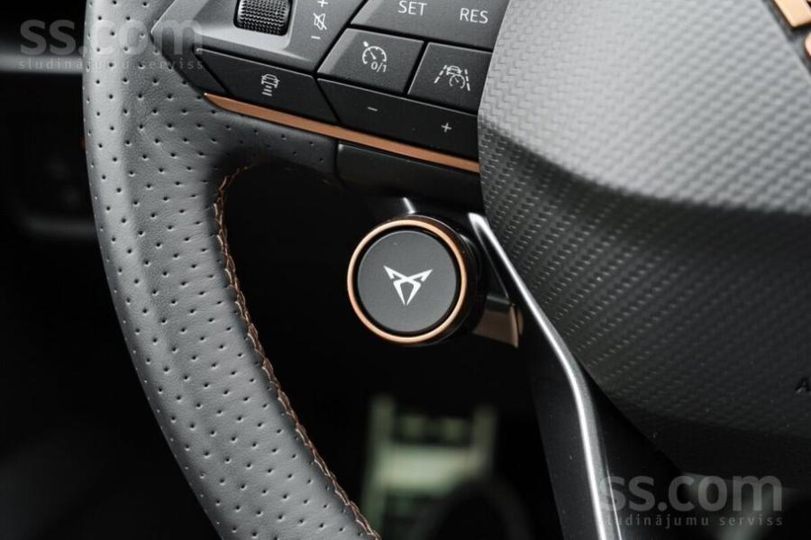 Серый Cupra Formentor 2022 в Рига, объемом двигателя 1.40 л и пробегом 62 тыс. км за 25500 €, фото 25 на AUTOMOTO.COM.LV