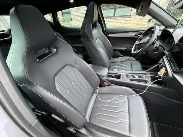 Grey Cupra Formentor 2022 in Vilnius, with an engine capacity of 1.98 L and mileage of 25 thousand km for 23500 €, photo 6 on AUTOMOTO.COM.LV