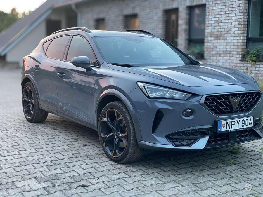 Серый Cupra Formentor 2022 в Вильнюс, объемом двигателя 1.98 л и пробегом 25 тыс. км за 23500 €, фото 1 на AUTOMOTO.COM.LV