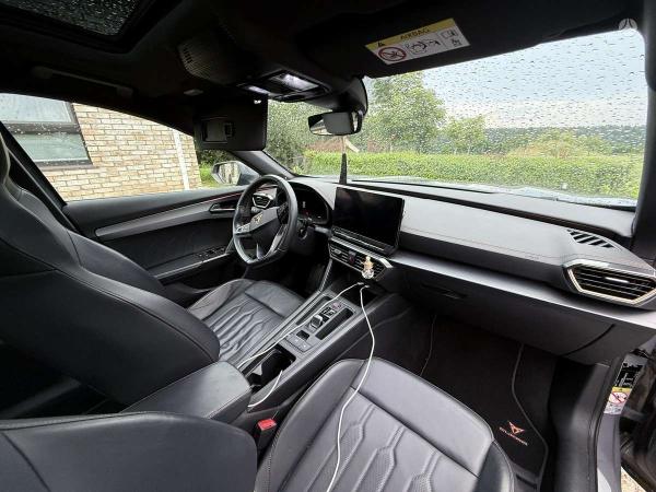Pelēks Cupra Formentor 2022 Viļņa, ar dzinēja tilpumu 1.98 L un nobraukumu 25 tūkst. km par 23500 €, foto 7 vietnē AUTOMOTO.COM.LV