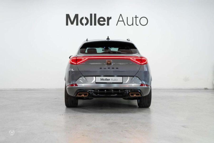 Pelēks Cupra Formentor 2022 Viļņa, ar dzinēja tilpumu 1.40 L un nobraukumu 83 tūkst. km par 23900 €, foto 7 vietnē AUTOMOTO.COM.LV