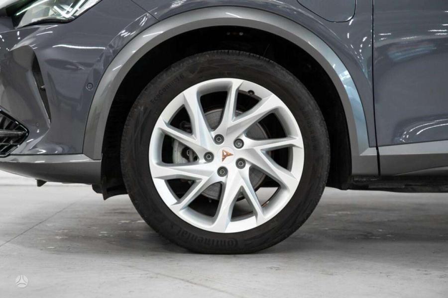 Pelēks Cupra Formentor 2022 Viļņa, ar dzinēja tilpumu 1.40 L un nobraukumu 83 tūkst. km par 23900 €, foto 25 vietnē AUTOMOTO.COM.LV