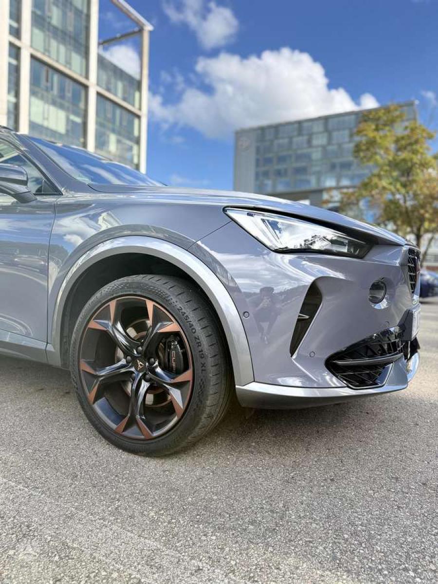 Pelēks Cupra Formentor 2022 Viļņa, ar dzinēja tilpumu 1.98 L un nobraukumu 102 tūkst. km par 26400 €, foto 5 vietnē AUTOMOTO.COM.LV