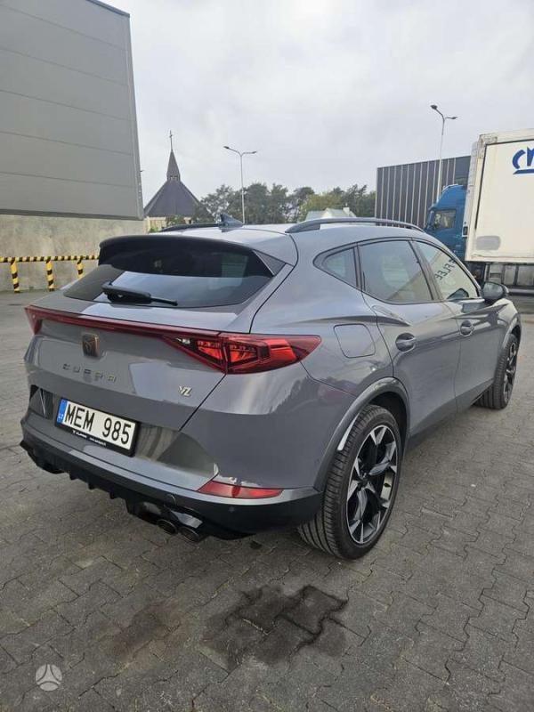 Серый Cupra Formentor 2022 в Вильнюс, объемом двигателя 1.98 л и пробегом 90 тыс. км за 24900 €, фото 2 на AUTOMOTO.COM.LV