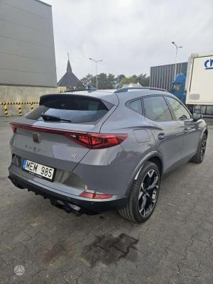 Pelēks Cupra Formentor 2022 Viļņa, ar dzinēja tilpumu 1.98 L un nobraukumu 90 tūkst. km par 24900 €, foto 3 vietnē AUTOMOTO.COM.LV
