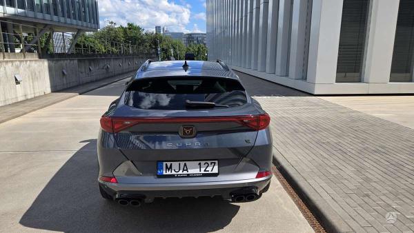 Grey Cupra Formentor 2022 in Vilnius, with an engine capacity of 1.98 L and mileage of 52 thousand km for 27800 €, photo 3 on AUTOMOTO.COM.LV