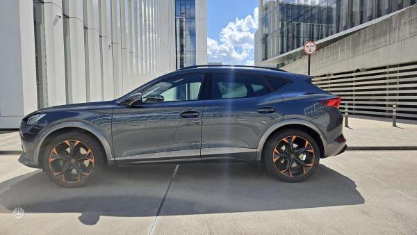 Grey Cupra Formentor 2022 in Vilnius, with an engine capacity of 1.98 L and mileage of 52 thousand km for 27800 €, photo 5 on AUTOMOTO.COM.LV