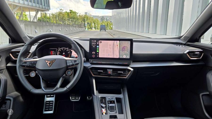 Grey Cupra Formentor 2022 in Vilnius, with an engine capacity of 1.98 L and mileage of 52 thousand km for 27800 €, photo 12 on AUTOMOTO.COM.LV