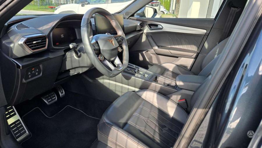 Grey Cupra Formentor 2022 in Vilnius, with an engine capacity of 1.98 L and mileage of 52 thousand km for 27800 €, photo 13 on AUTOMOTO.COM.LV