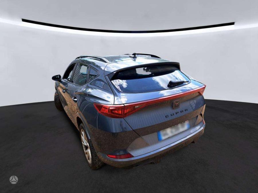 Grey Cupra Formentor 2022 in Vilnius, with an engine capacity of 1.50 L and mileage of 188 thousand km for 17415 €, photo 5 on AUTOMOTO.COM.LV