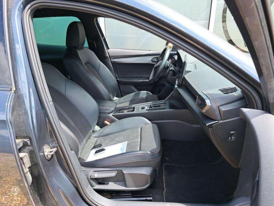 Grey Cupra Formentor 2022 in Vilnius, with an engine capacity of 1.50 L and mileage of 188 thousand km for 17415 €, photo 7 on AUTOMOTO.COM.LV