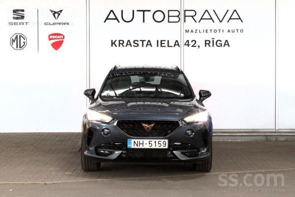 Pelēks Cupra Formentor 2022 Rīga, ar dzinēja tilpumu 1.50 L un nobraukumu 24 tūkst. km par 23490 €, foto 2 vietnē AUTOMOTO.COM.LV