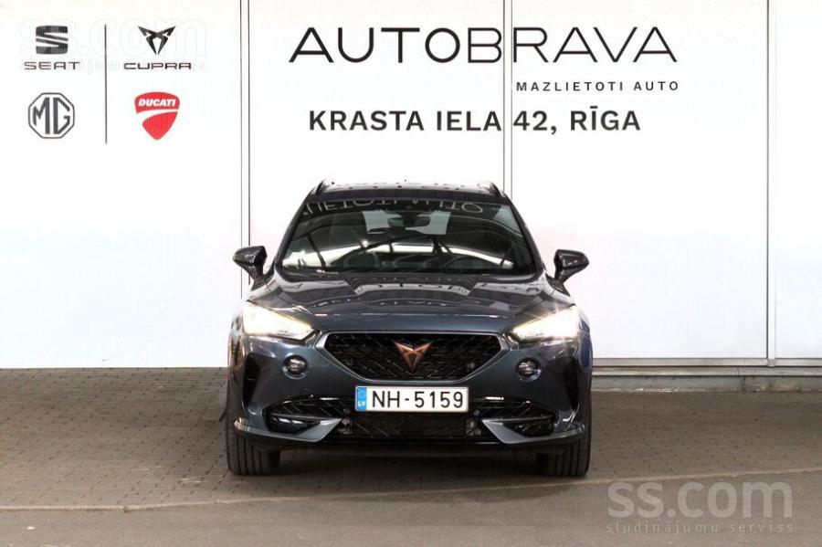 Grey Cupra Formentor 2022 in Riga, with an engine capacity of 1.50 L and mileage of 24 thousand km for 23490 €, photo 3 on AUTOMOTO.COM.LV