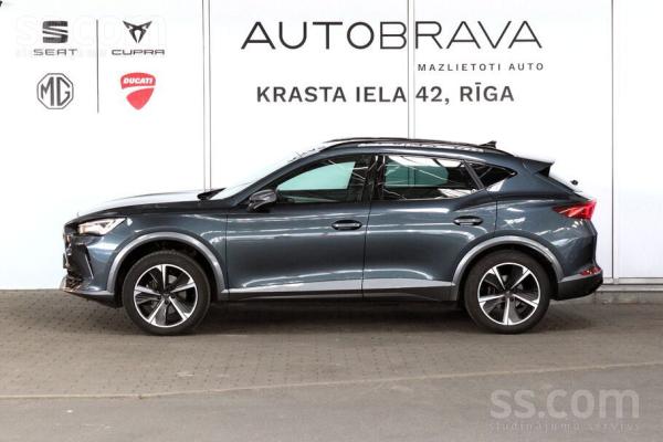 Pelēks Cupra Formentor 2022 Rīga, ar dzinēja tilpumu 1.50 L un nobraukumu 24 tūkst. km par 23490 €, foto 4 vietnē AUTOMOTO.COM.LV
