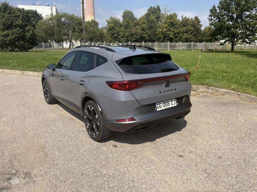 Серый Cupra Formentor 2022 в Каунас, объемом двигателя 1.97 л и пробегом 210 тыс. км за 19900 €, фото 5 на AUTOMOTO.COM.LV
