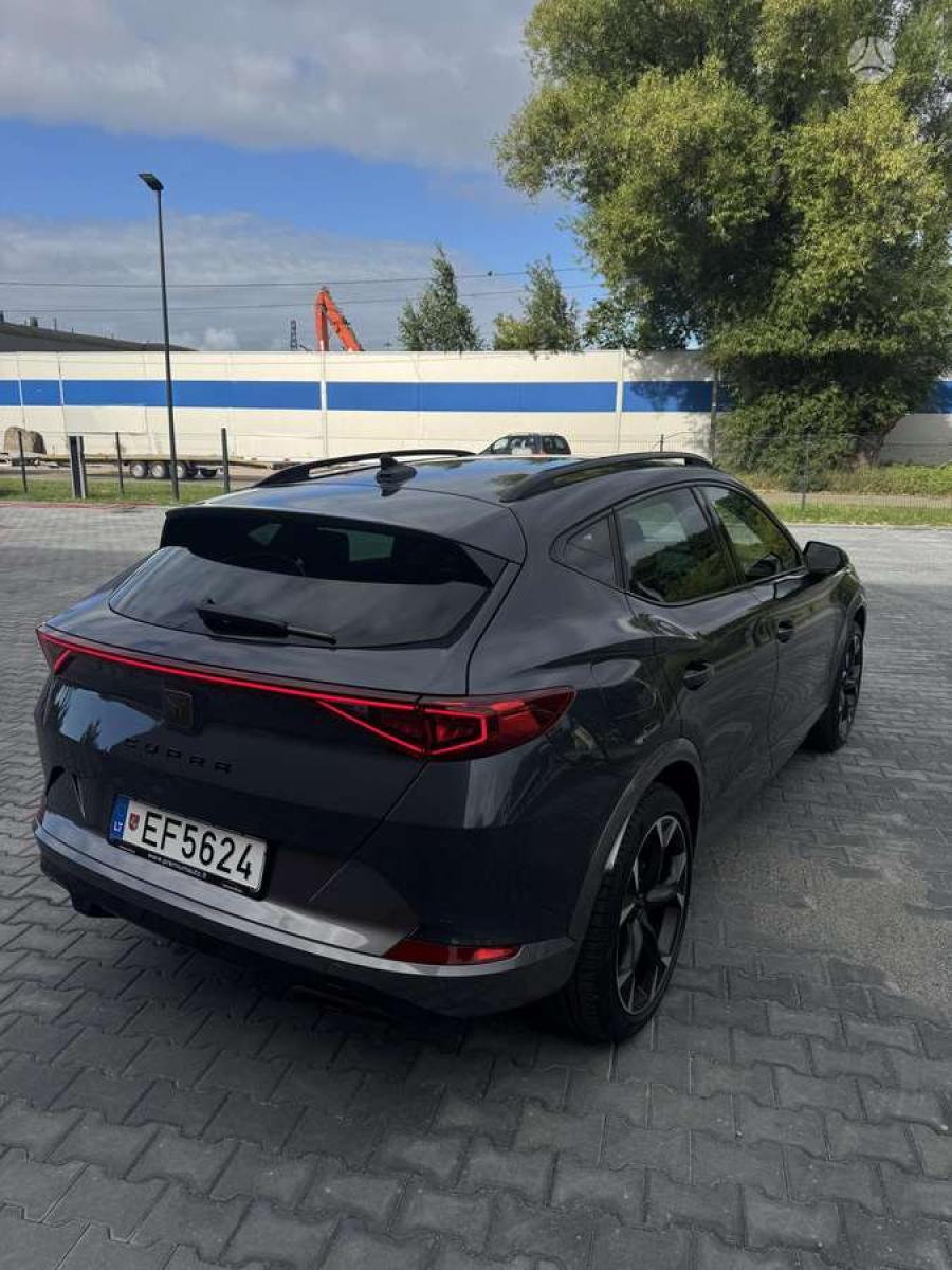 Pelēks Cupra Formentor 2022 Klaipėda, ar dzinēja tilpumu 1.40 L un nobraukumu 59 tūkst. km par 23995 €, foto 5 vietnē AUTOMOTO.COM.LV
